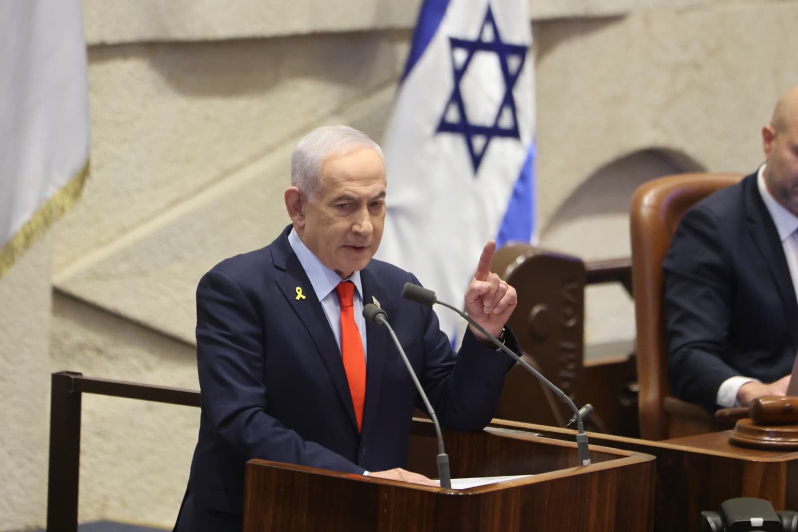 Netanyahu trial: PM rejects claims of family influence in Case 4000