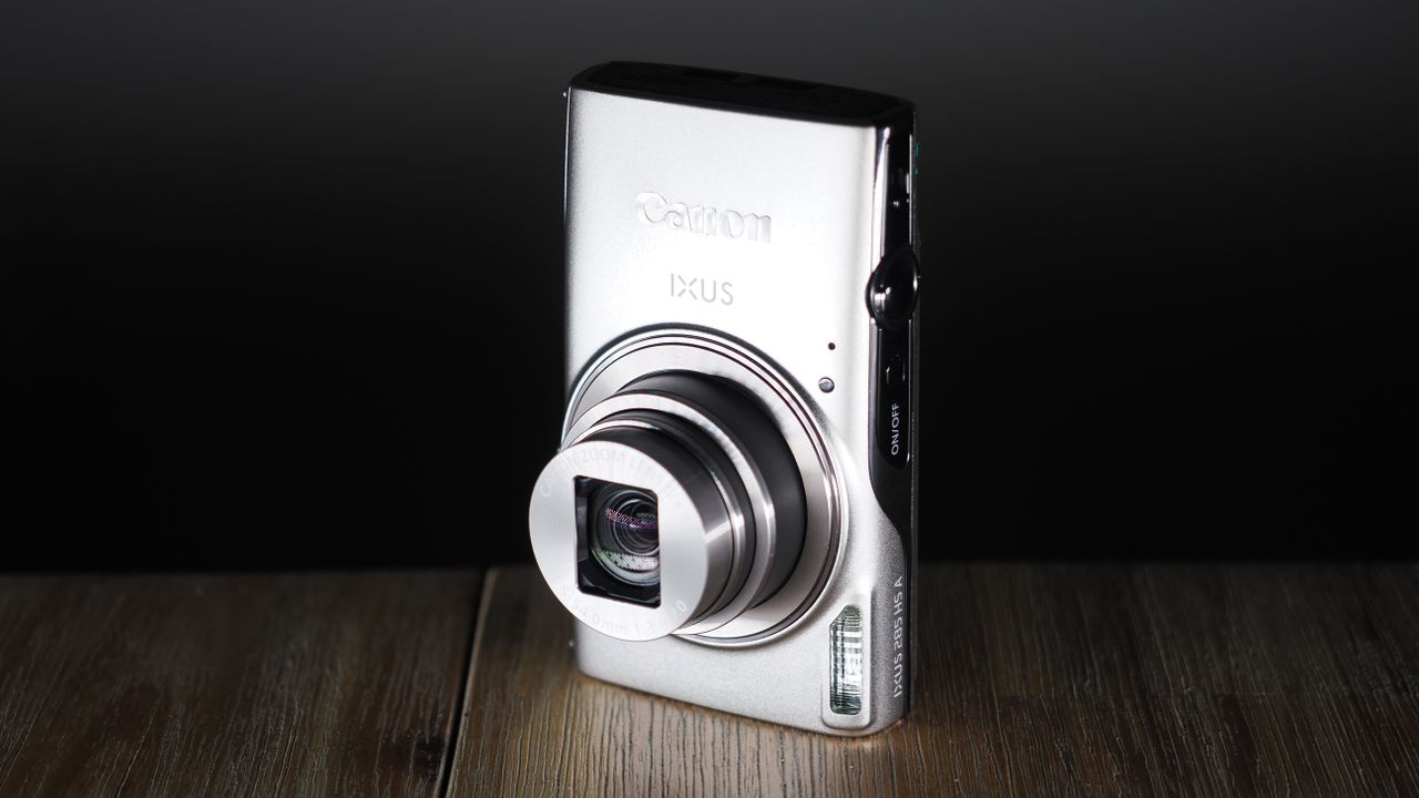 Compact cameras are surging nearly as fast as DSLRs are dropping ...