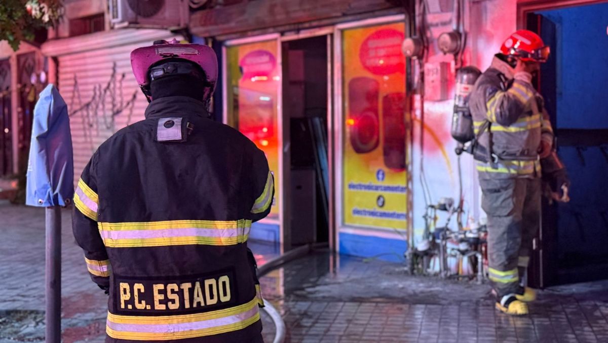 Incendio consume taller de reparación de televisiones en centro de ...