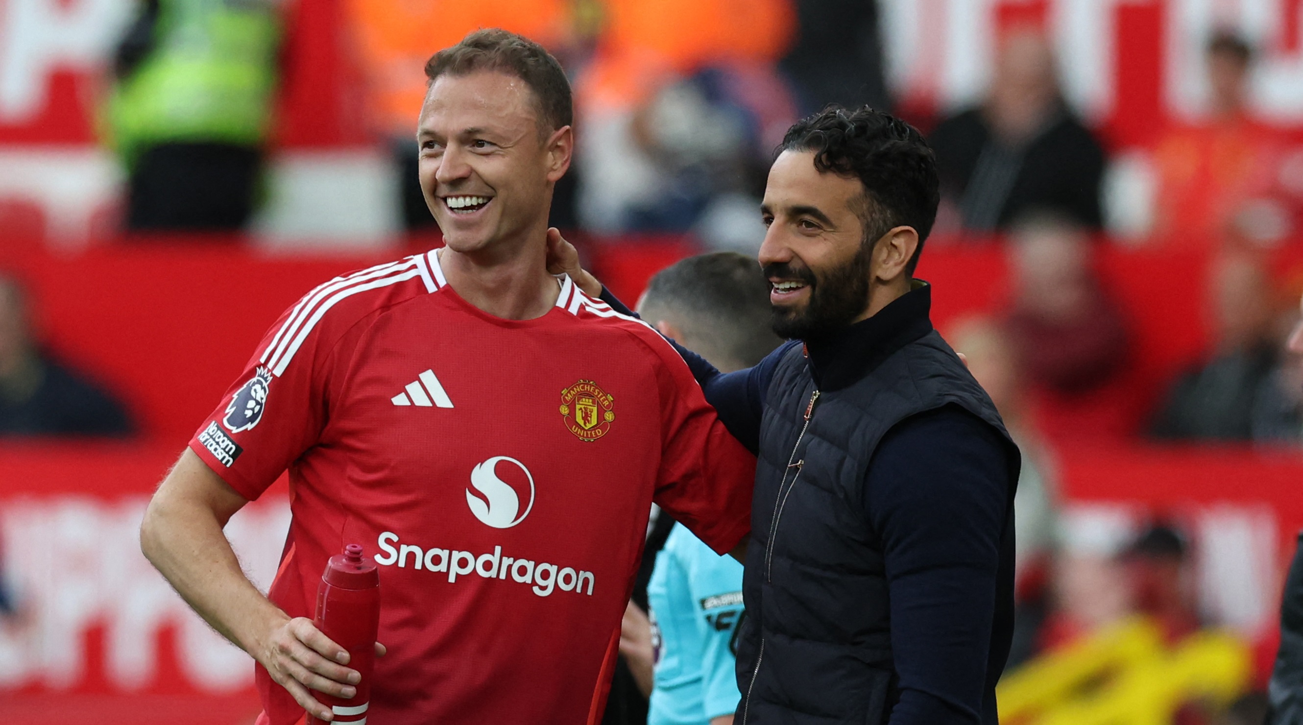 Manchester United favourite could return to club in coaching role less ...