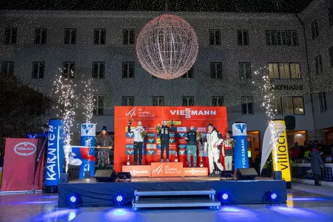 Bildergalerie: Das war Tag 1 des Skisprung-Weltcups in Villach