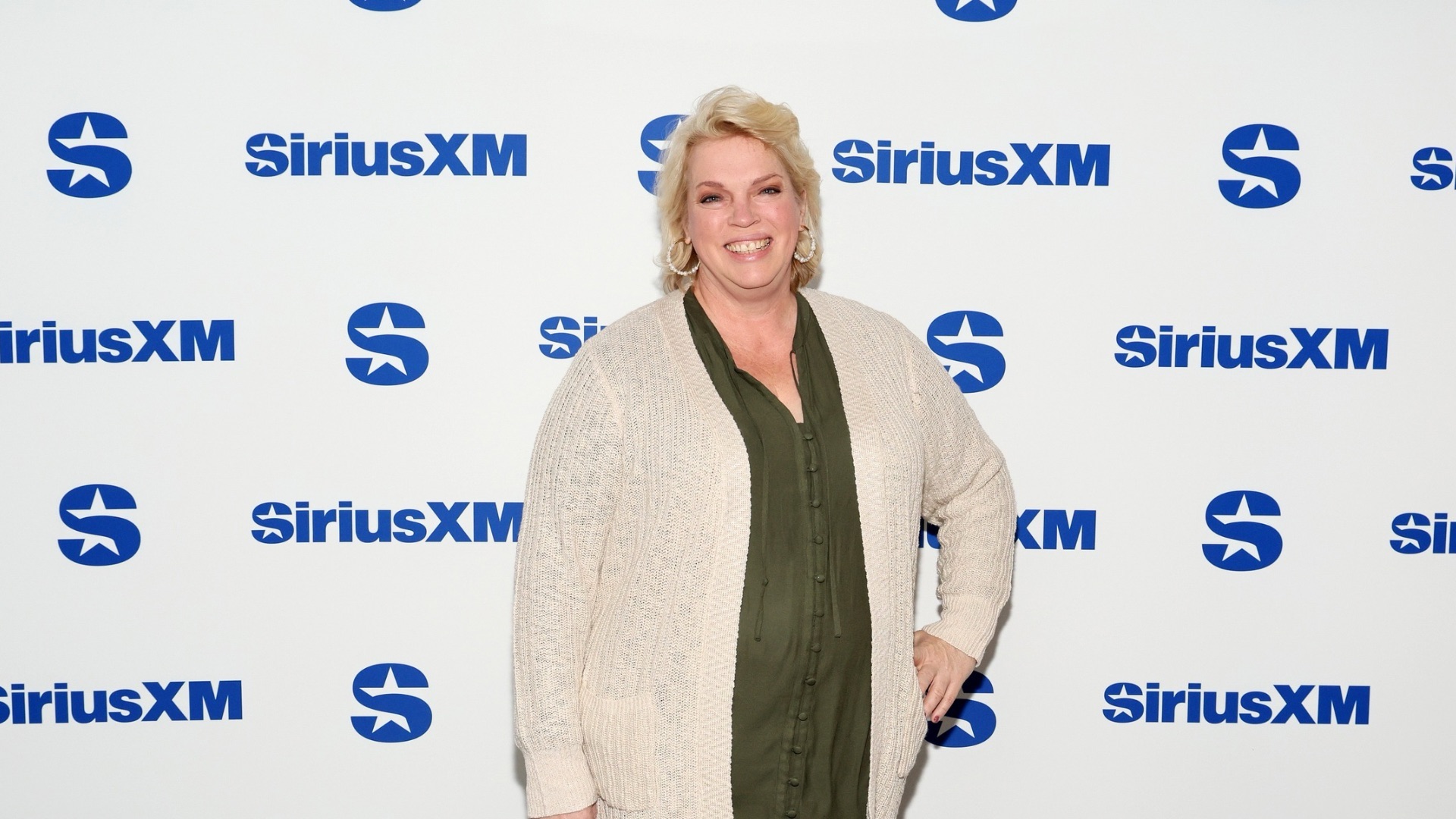 Janelle Brown reflexiona sobre su breve matrimonio con el hermano de ...