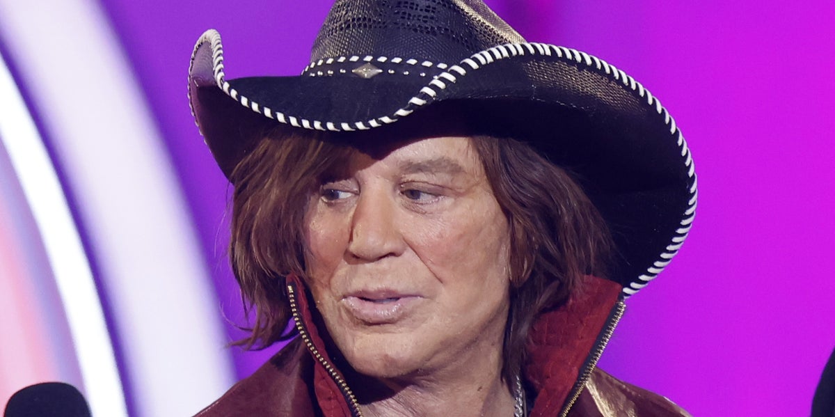 Mickey Rourke distances himself from GoFundMe set up in his name