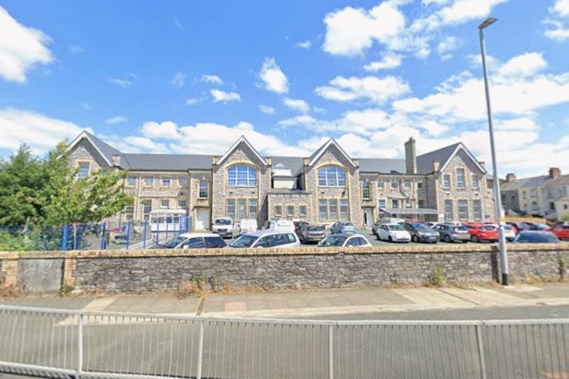 Parents' anger after children 'freezing' at Plymouth primary school