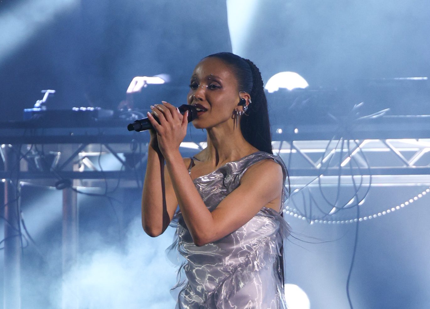 I'm done with being ripped off by greedy musicians