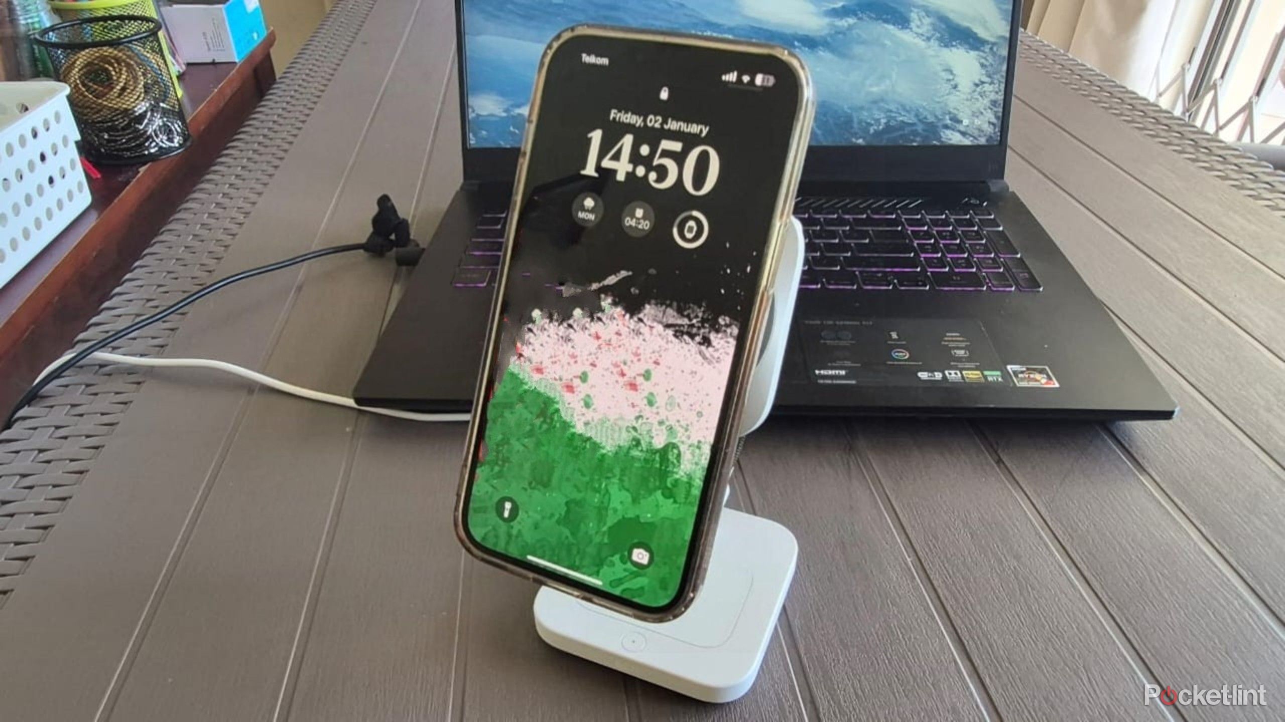 I tried this $100 wireless charging stand and it made my USB-C cable ...