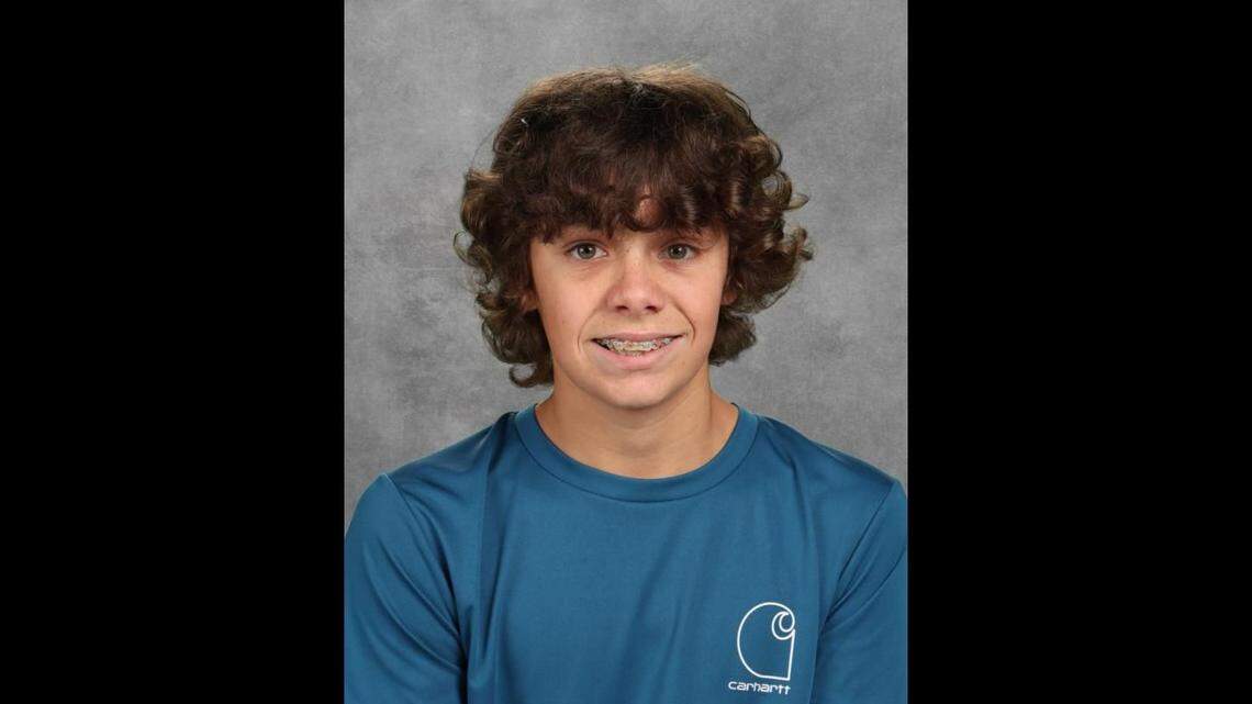 KY school district to dismiss classes early after student dies in ...