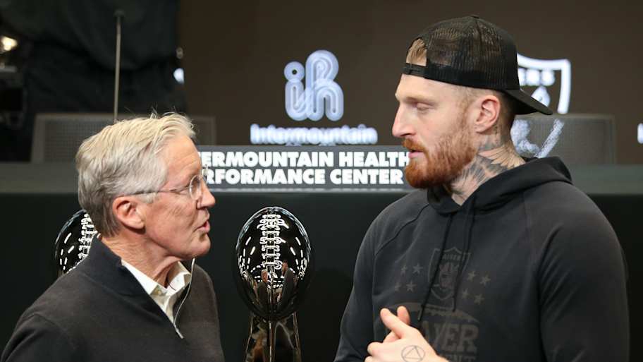 Raiders star Maxx Crosby weighs in on Pete Carroll firing