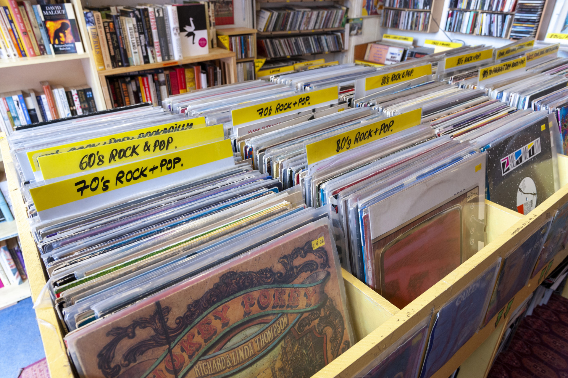 La pop change de ton : plus sombre et anxieuse au fil des décennies