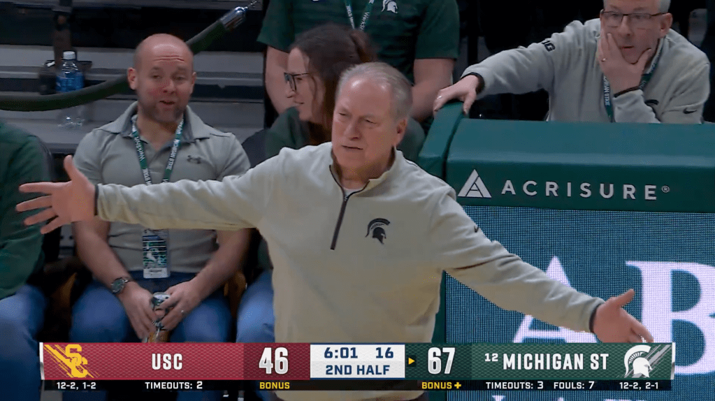 Tom Izzo screams at and ejects ex-Michigan State player over ...