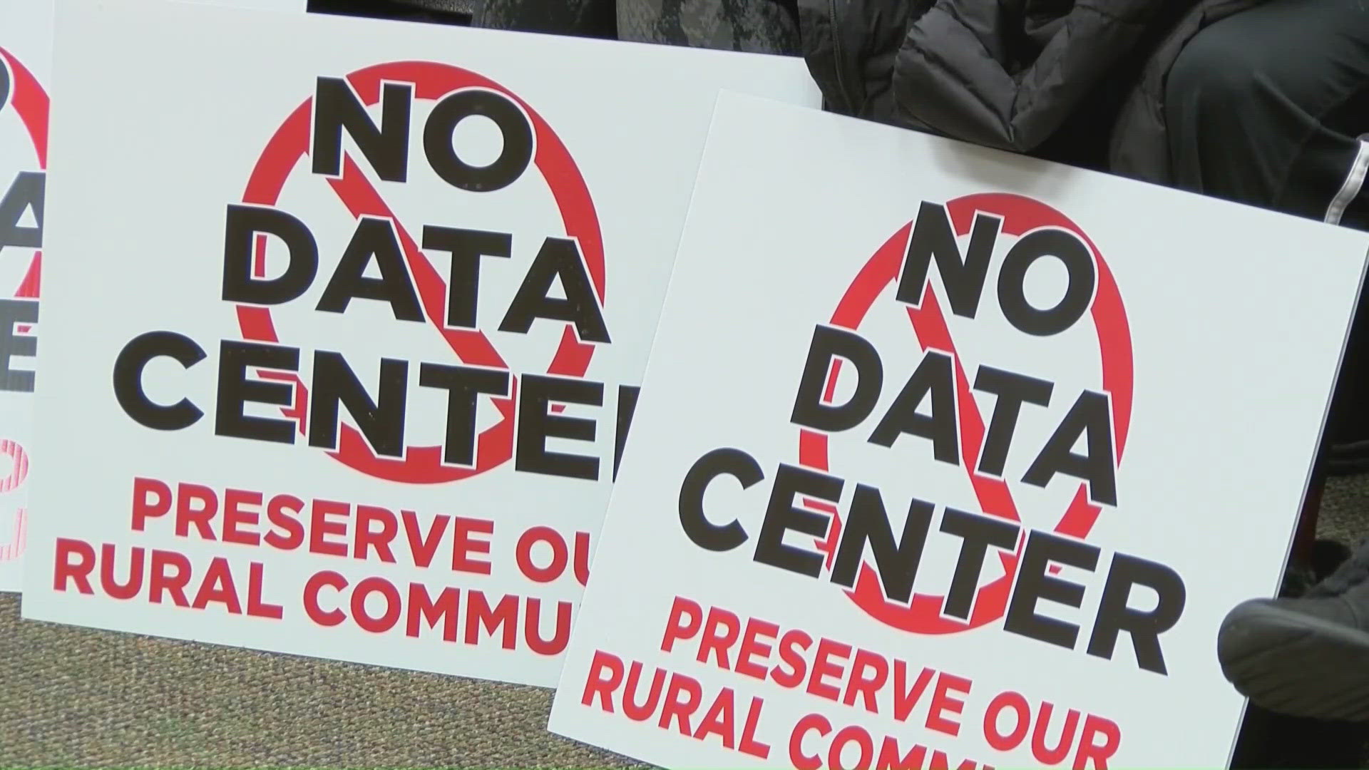 Wood County residents ask for one-year moratorium on data centers. The ...