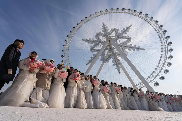 Love in the cold: Mass wedding at Harbin Ice and Snow Festival