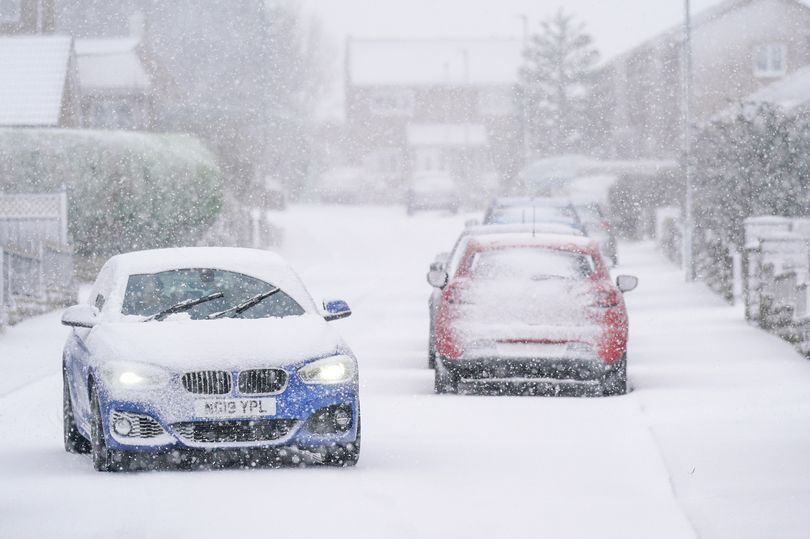 Met Office maps show 280-mile wall of snow as Storm Goretti to batter UK