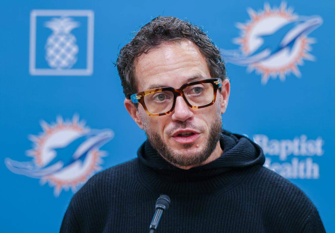 Miami Dolphins fire head coach Mike McDaniel after four seasons