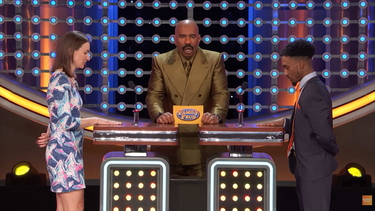 'Family Feud' host Steve Harvey gets physical with indecisive player ...