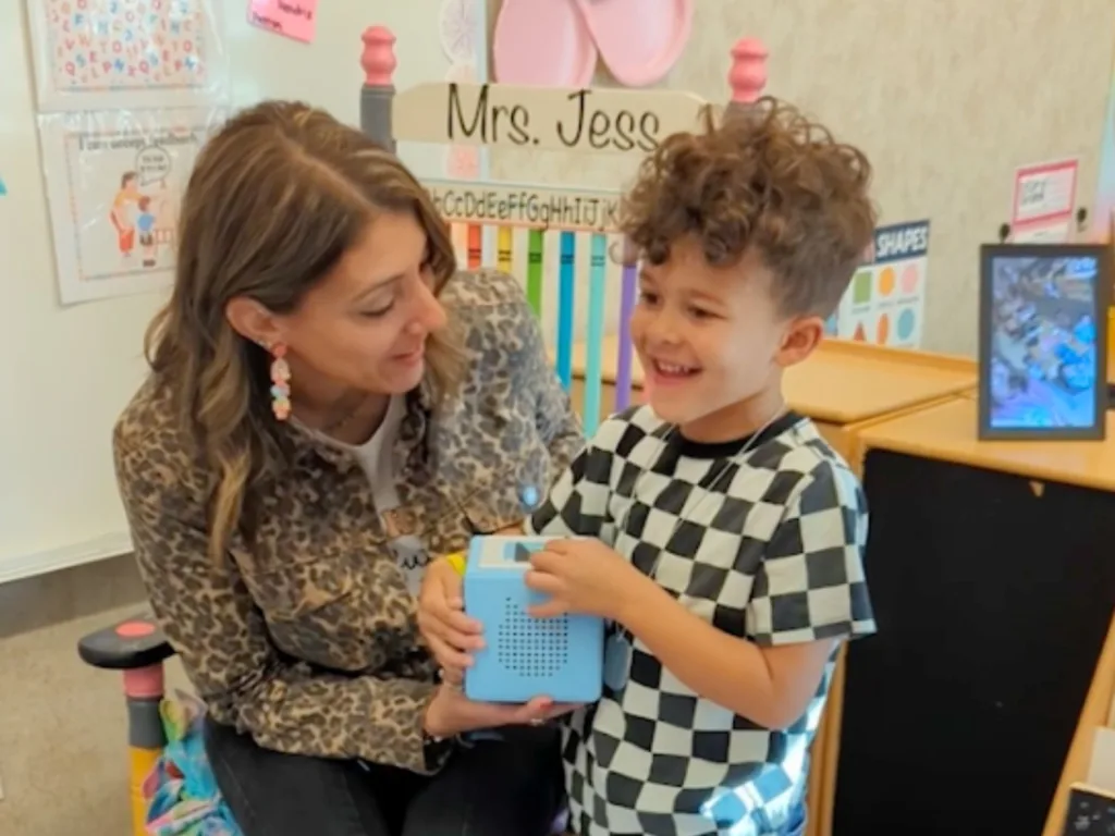 Little boy thinks it’s a mystery reader recording until he sees who’s ...