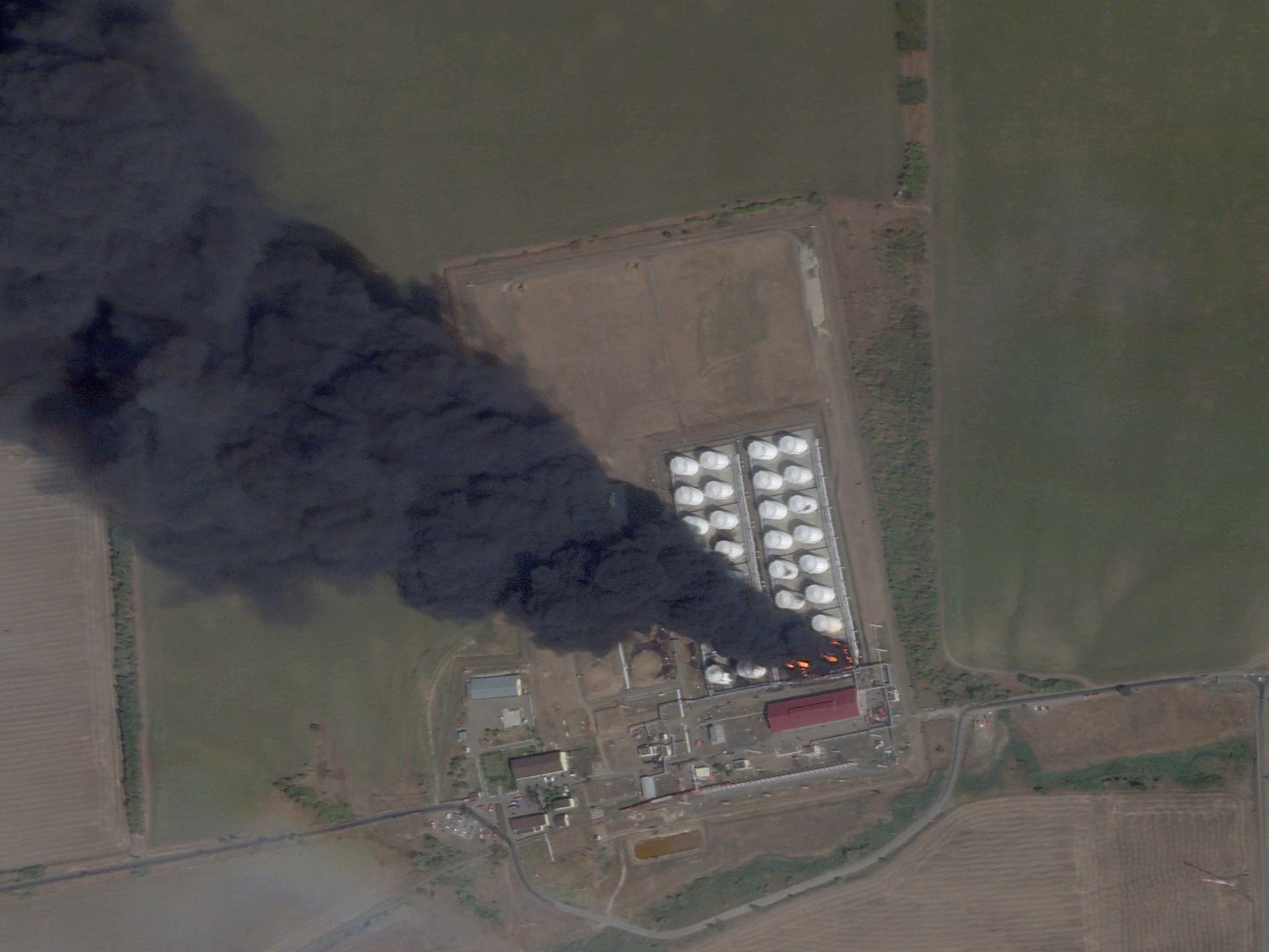 Ukraine's elite Alpha group hit Russian ammo and oil with deep-strike ...