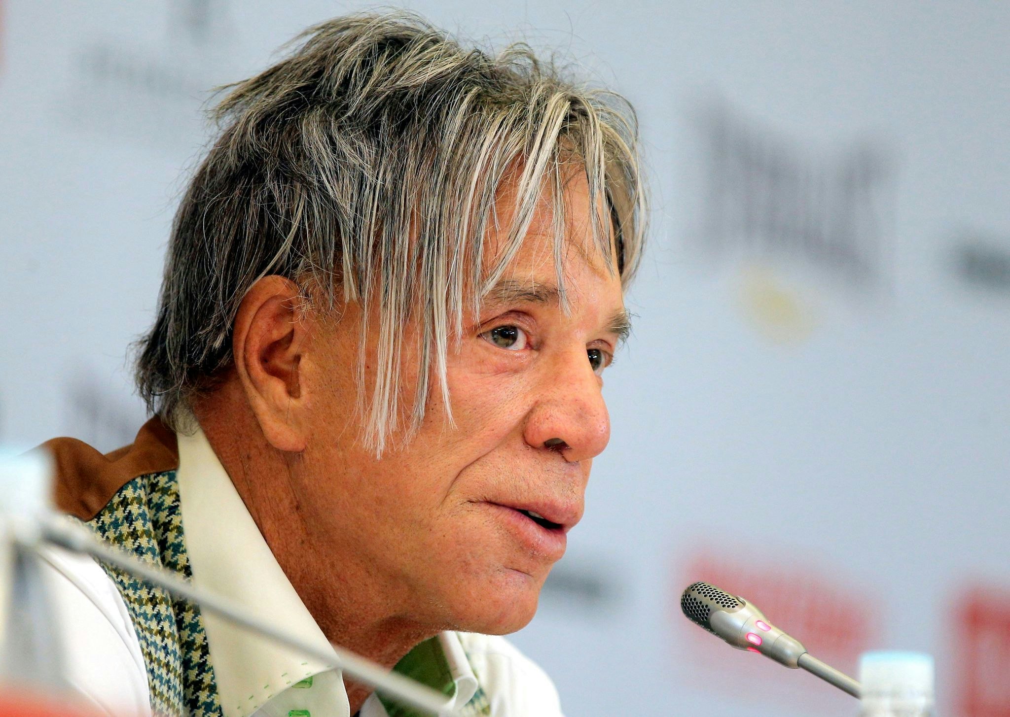 US-Schauspieler in Not ? Mickey Rourke weist Spendenaufruf zurück: „Es ...