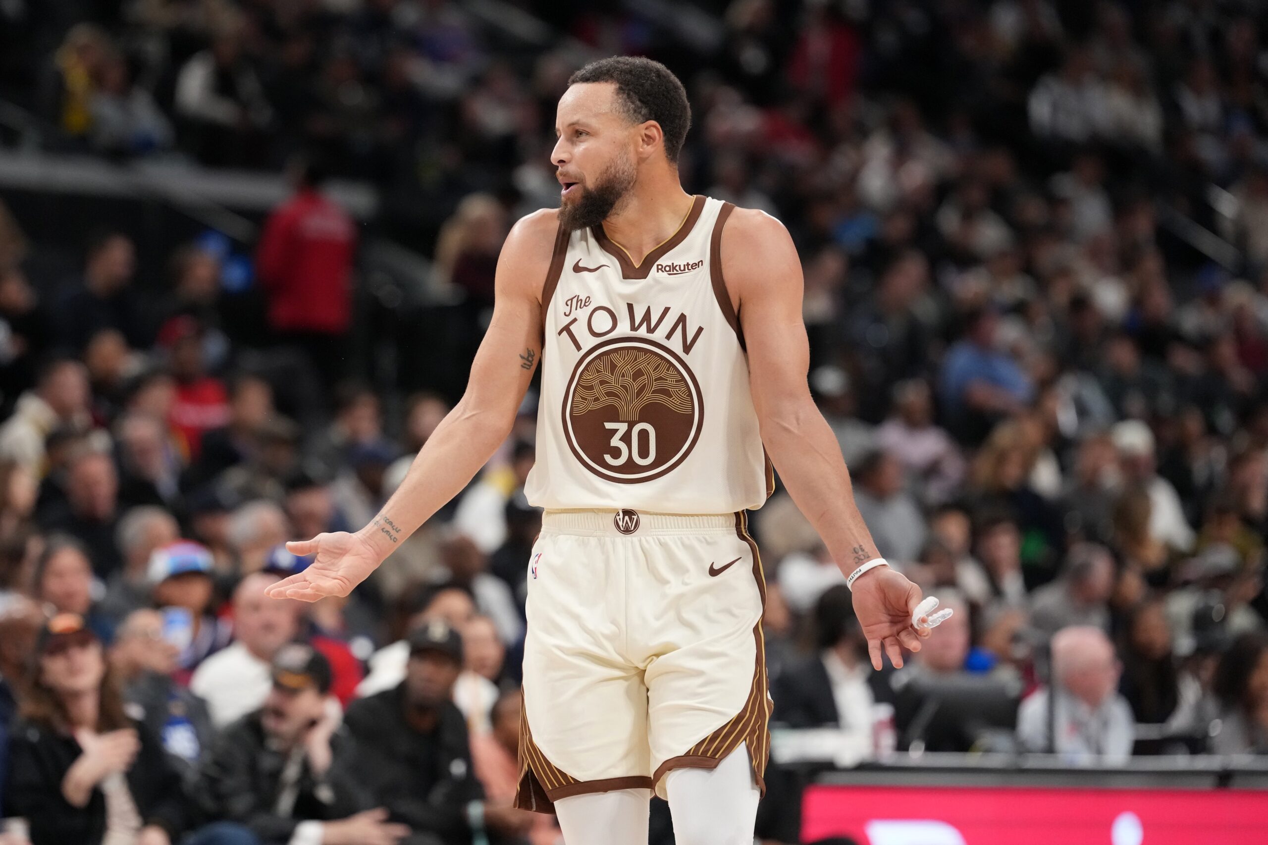 Stephen Curry pinpoints two crazy calls, Jimmy Butler shows sympathy to ...