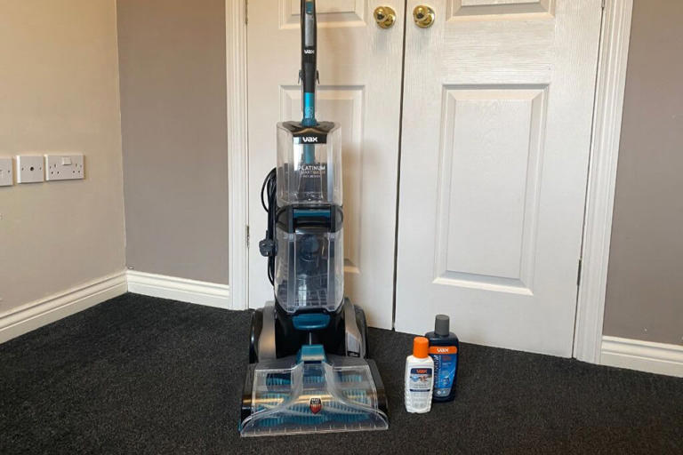 Say goodbye to muddy paw prints, the Vax SmartWash Pet version deep ...