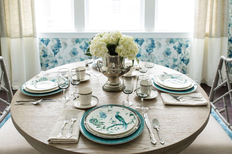 7 dining room items you should always thrift, according to designers