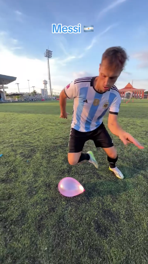 Argentine legends football fun: Can you choose your favorite?