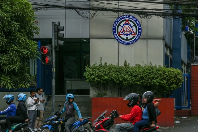 Vlogger James Deakin complains about LTO’s 'inflated traffic charges ...