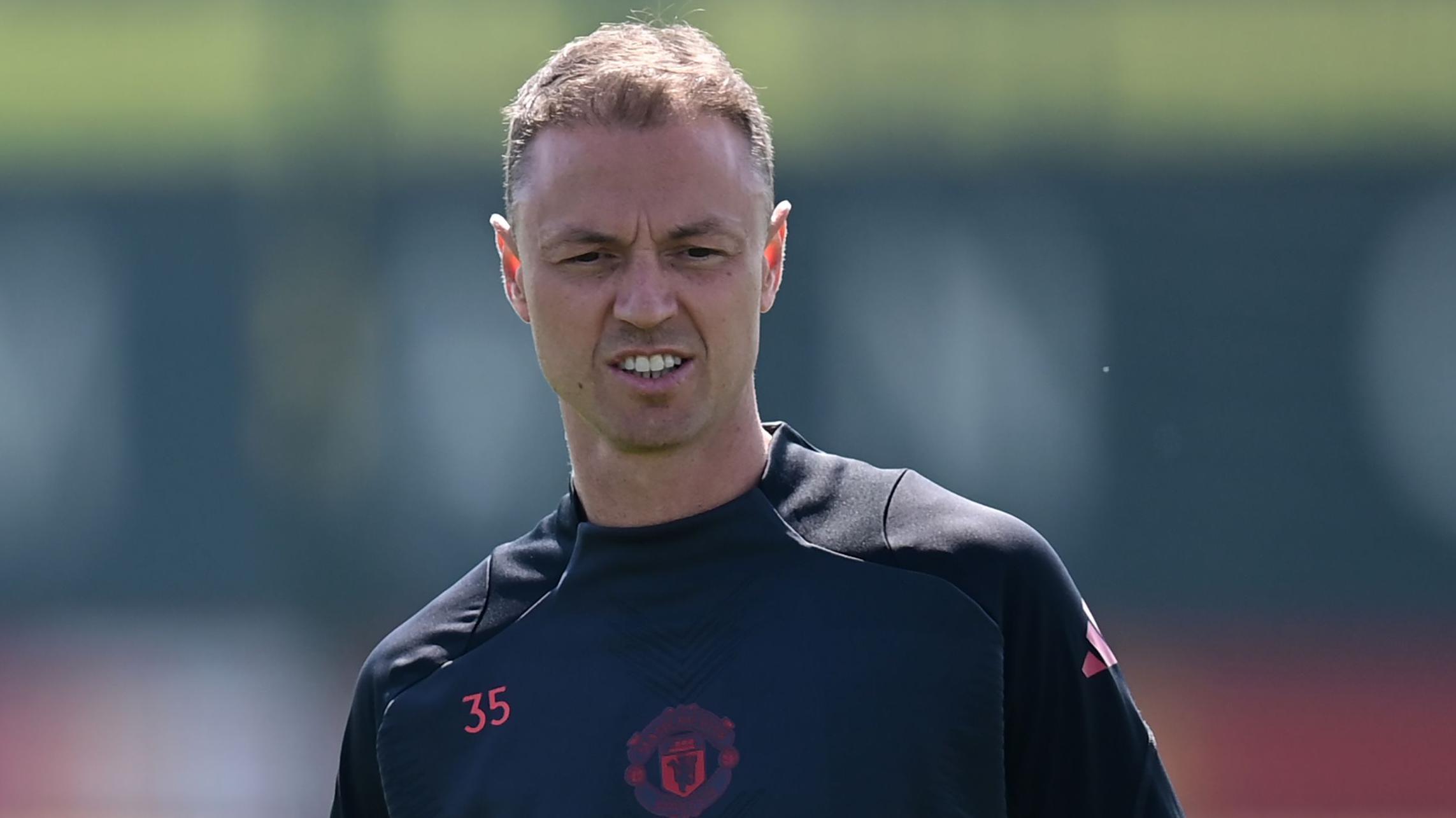 Evans set for Man Utd return to assist Fletcher