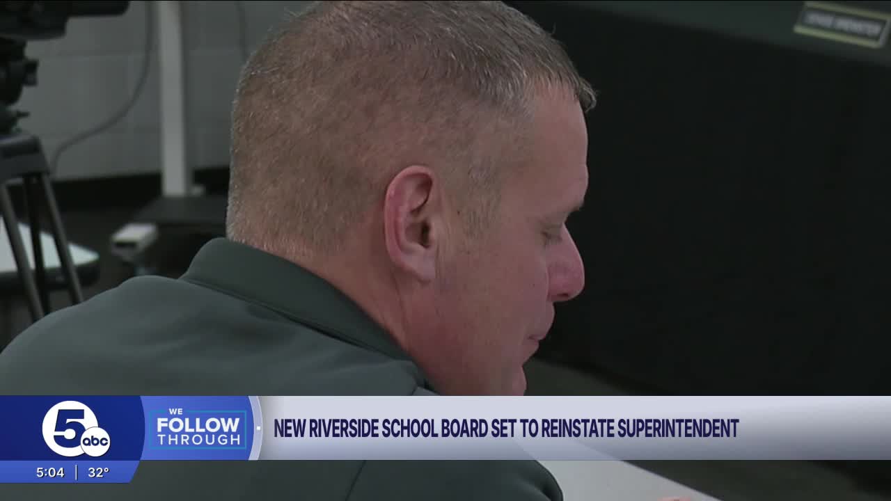 Riverside School Board set to re-instate superintendent