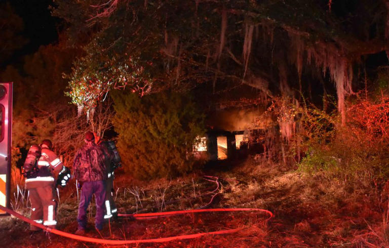 Building and camper destroyed in Colleton County fire