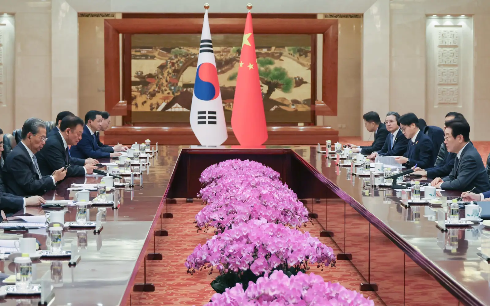 China’s top legislator says hopes for stable ties with South Korea