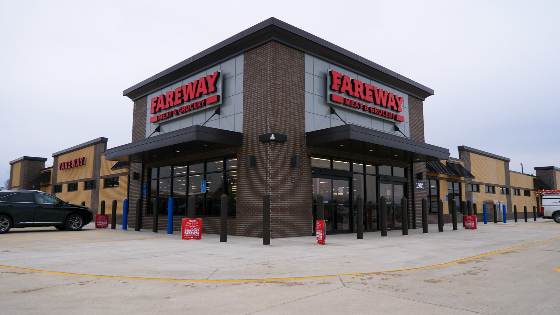 Fareway starts construction of new Illinois store in Quad Cities