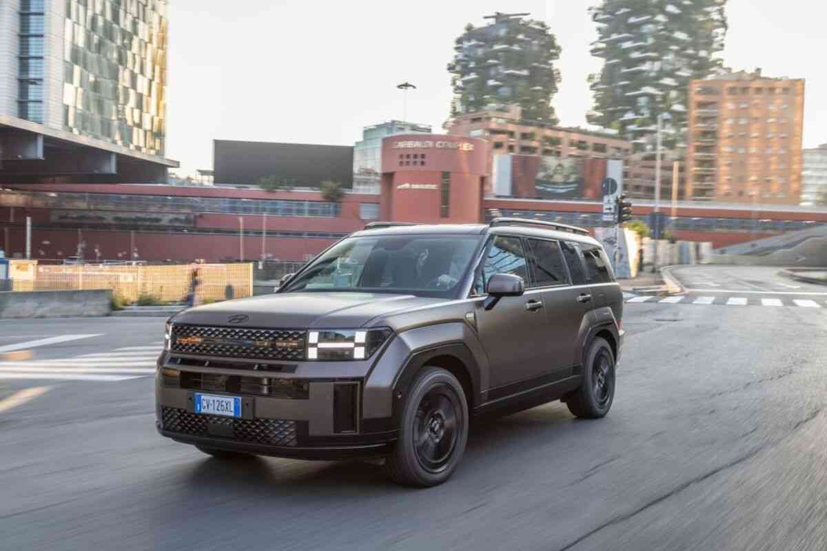 Hyjndai Santa Fe, l’ibrida plug-in è ancora più più potente