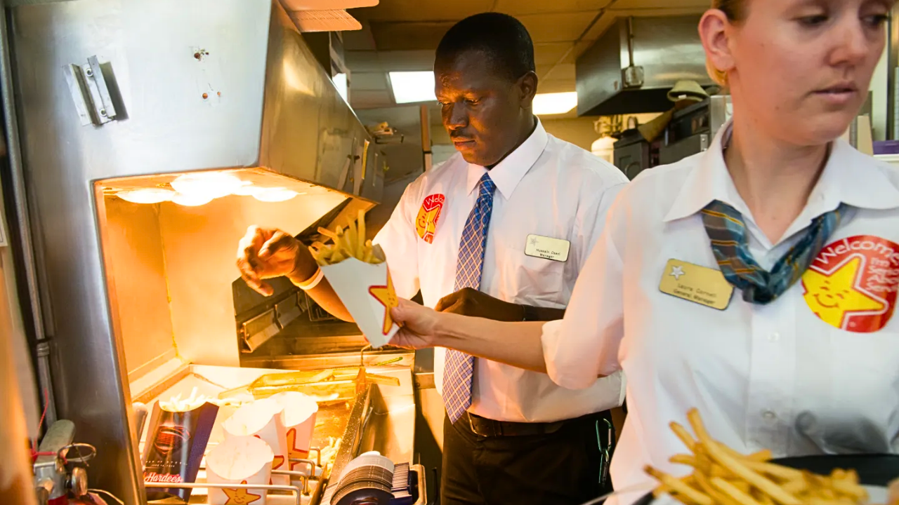 Hardee’s shuts 77 restaurants across 8 states in major franchise collapse