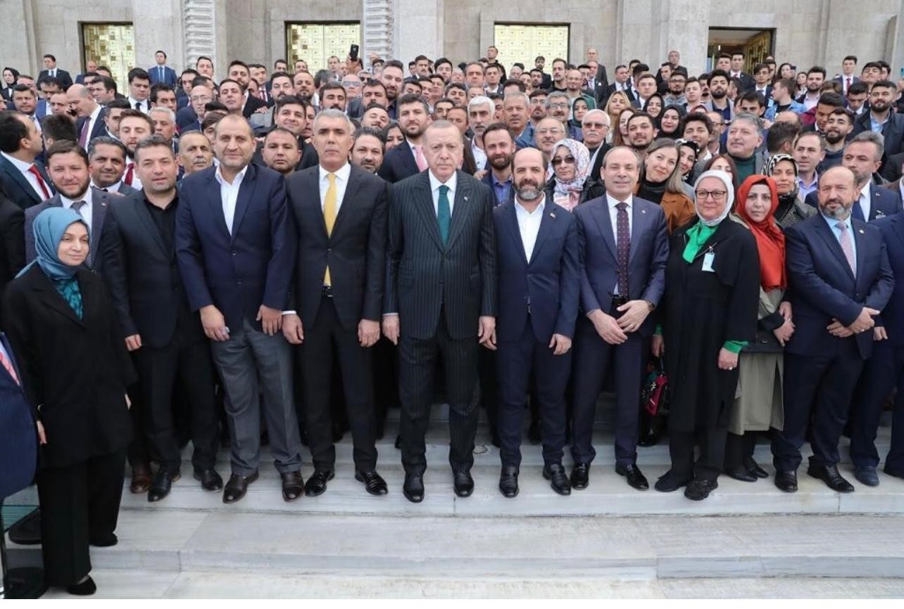 Gündüz: "Türkiye, sizin alkışladığınız Batı’dan icazet alarak değil ...