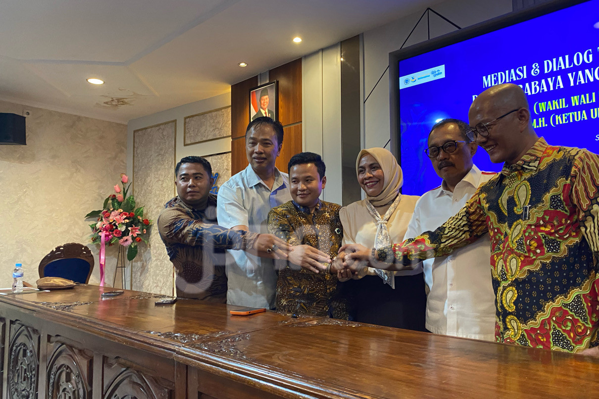 Madas dan Wakil Wali Kota Surabaya Armuji sepakat berdamai