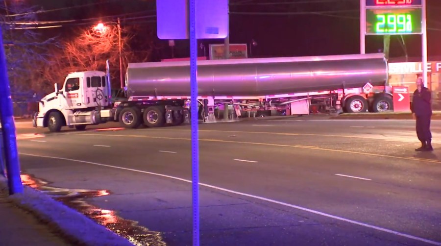 Leaking fuel closes Gallatin Pike in East Nashville