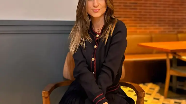 Renata, ex-namorada de Maycon, faz novo comunicado sobre desaparecimento