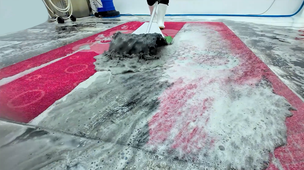 How does thick sludge lift off this carpet?