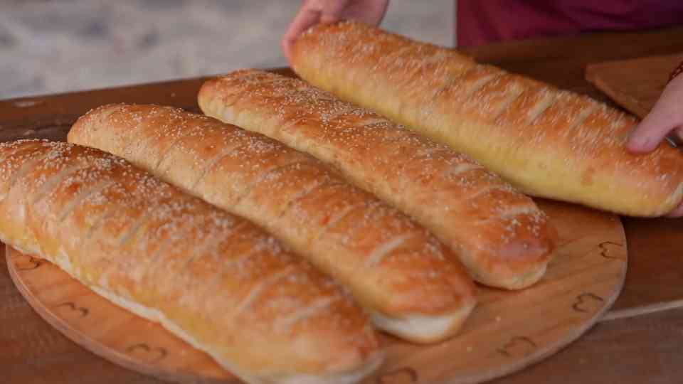 How to make traditional butter with a unique twist in the countryside