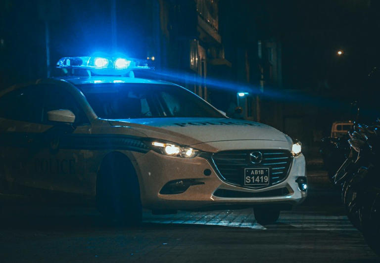 7 subtle warning signs of unmarked police cars