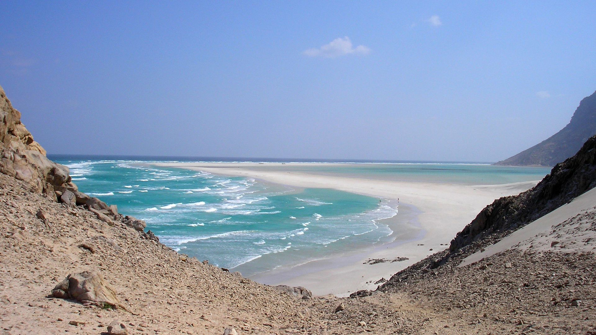 Jemen: Hunderte Touristen auf Insel Sokotra gestrandet