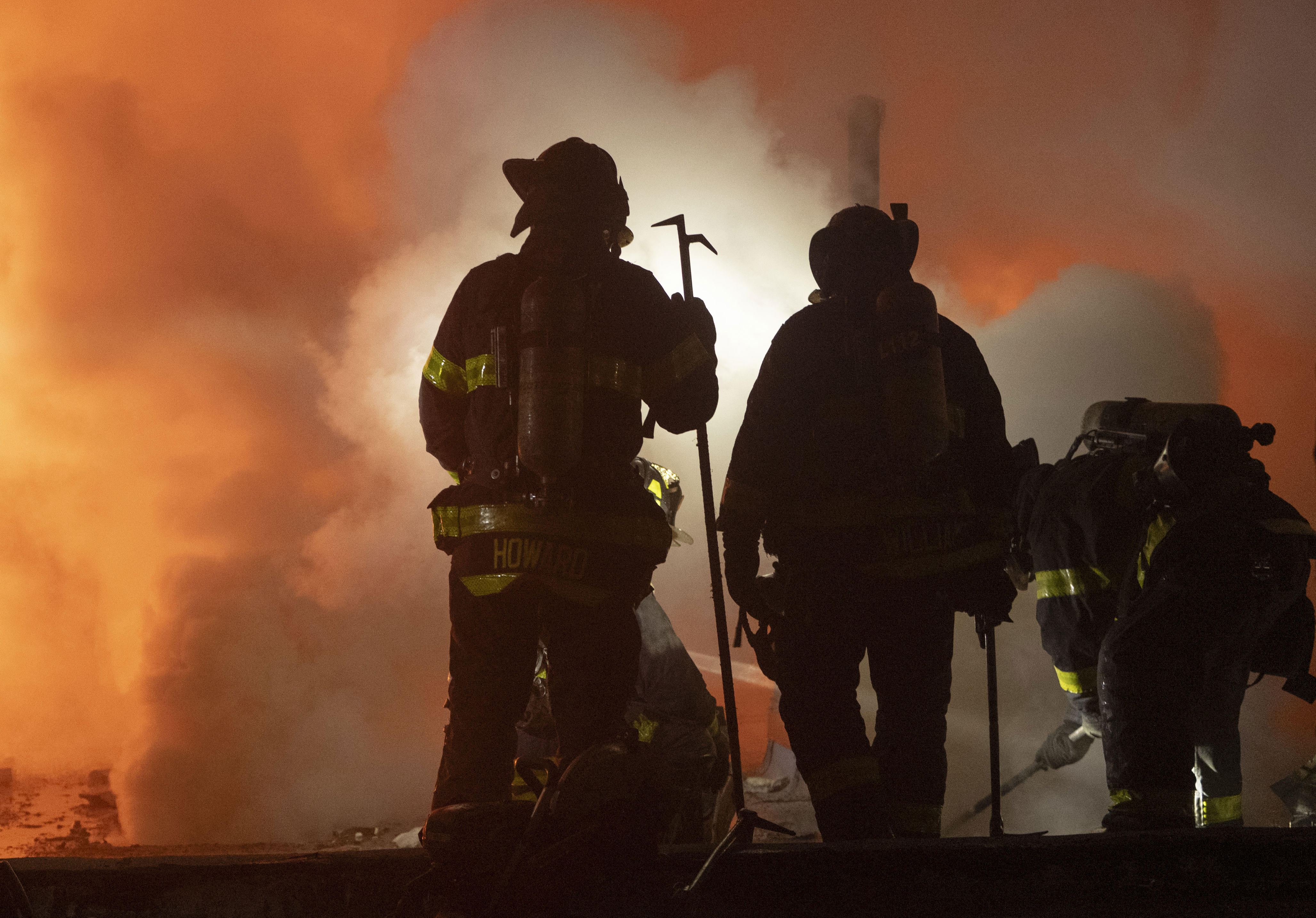 FDNY battles massive five-alarm multi-building fire in Ridgewood that ...