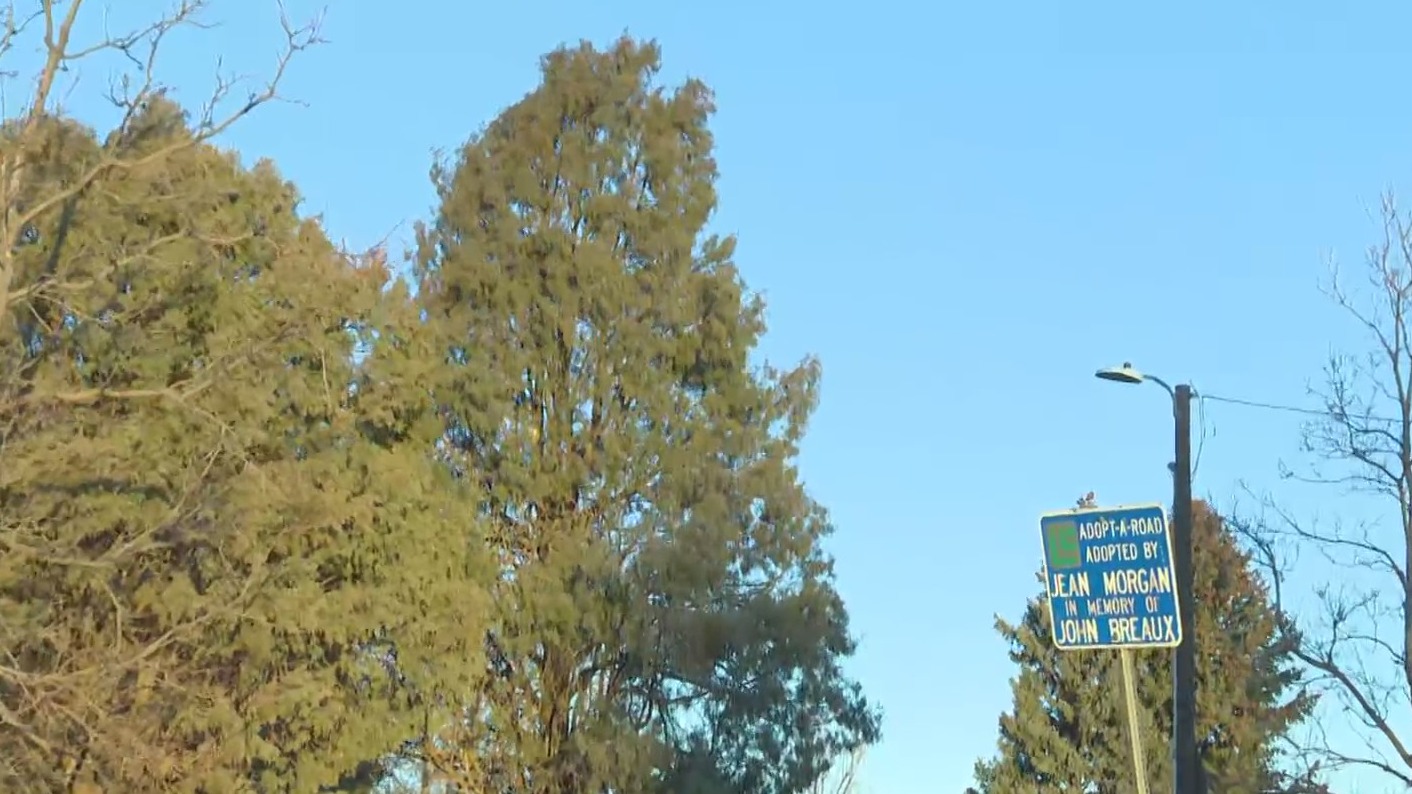 Strong winds across Colorado's foothills create red flag warnings