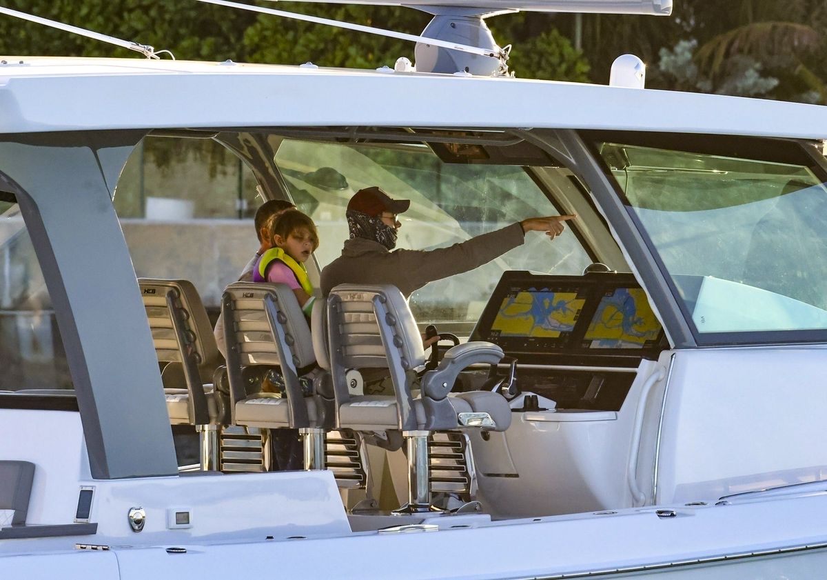 Enrique Iglesias' first public appearance after welcoming his fourth child