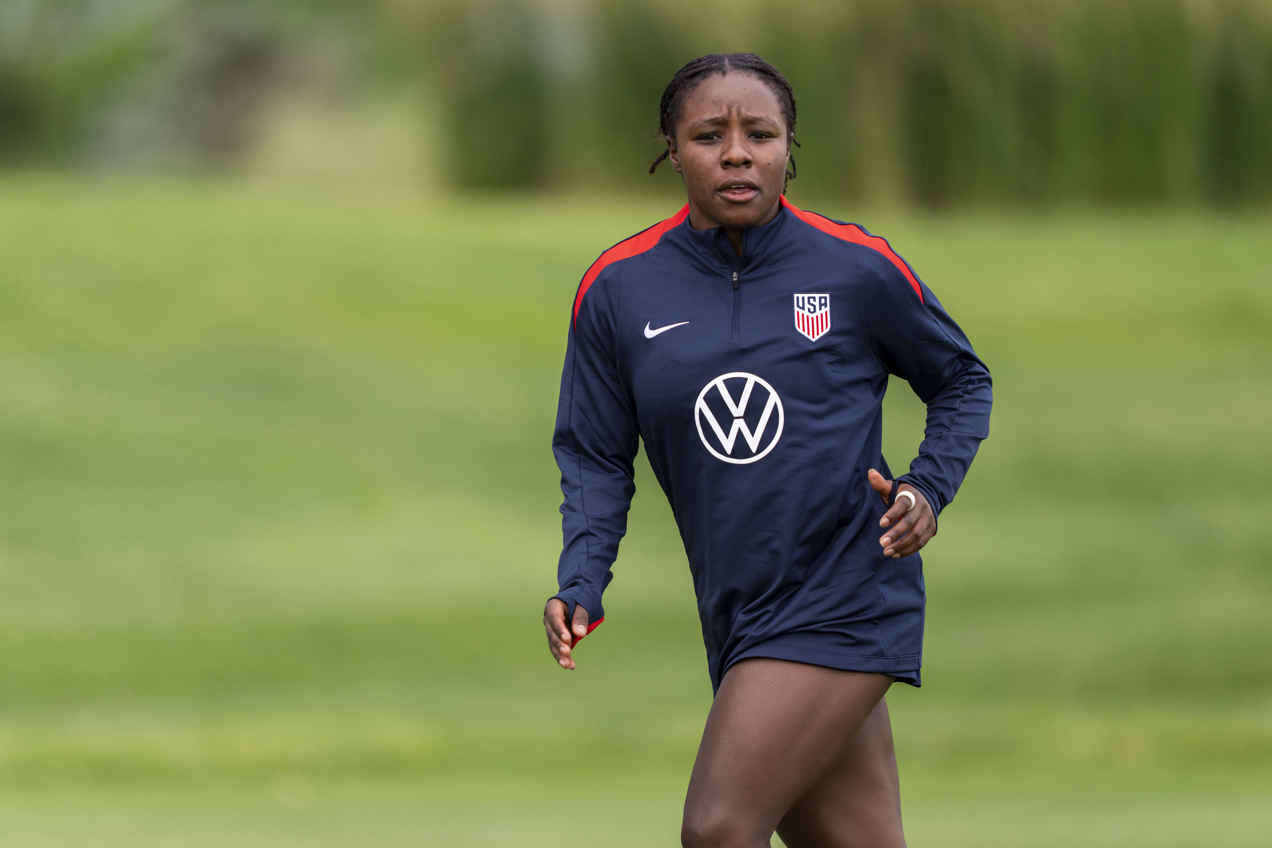 Defender Ayo Oke joins Denver Summit FC via transfer from Liga MX ...