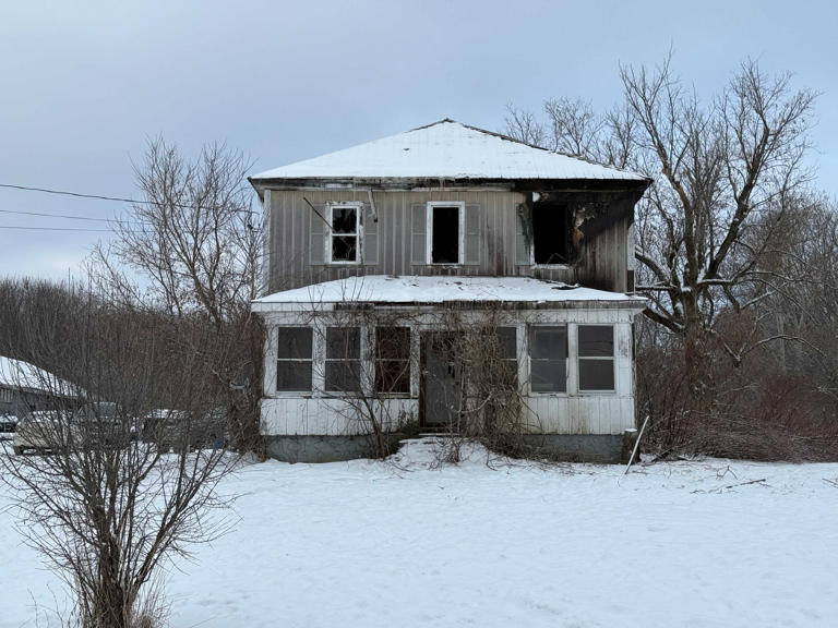 The cause of a house fire in New York is under investigation, as the ...