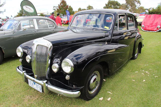 The buying public clobbered Daimler’s Conquest Roadster