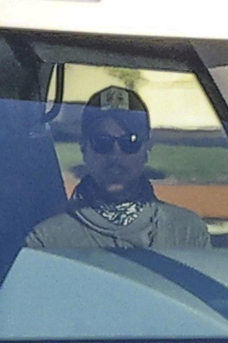 Enrique Iglesias' first public appearance after welcoming his fourth child