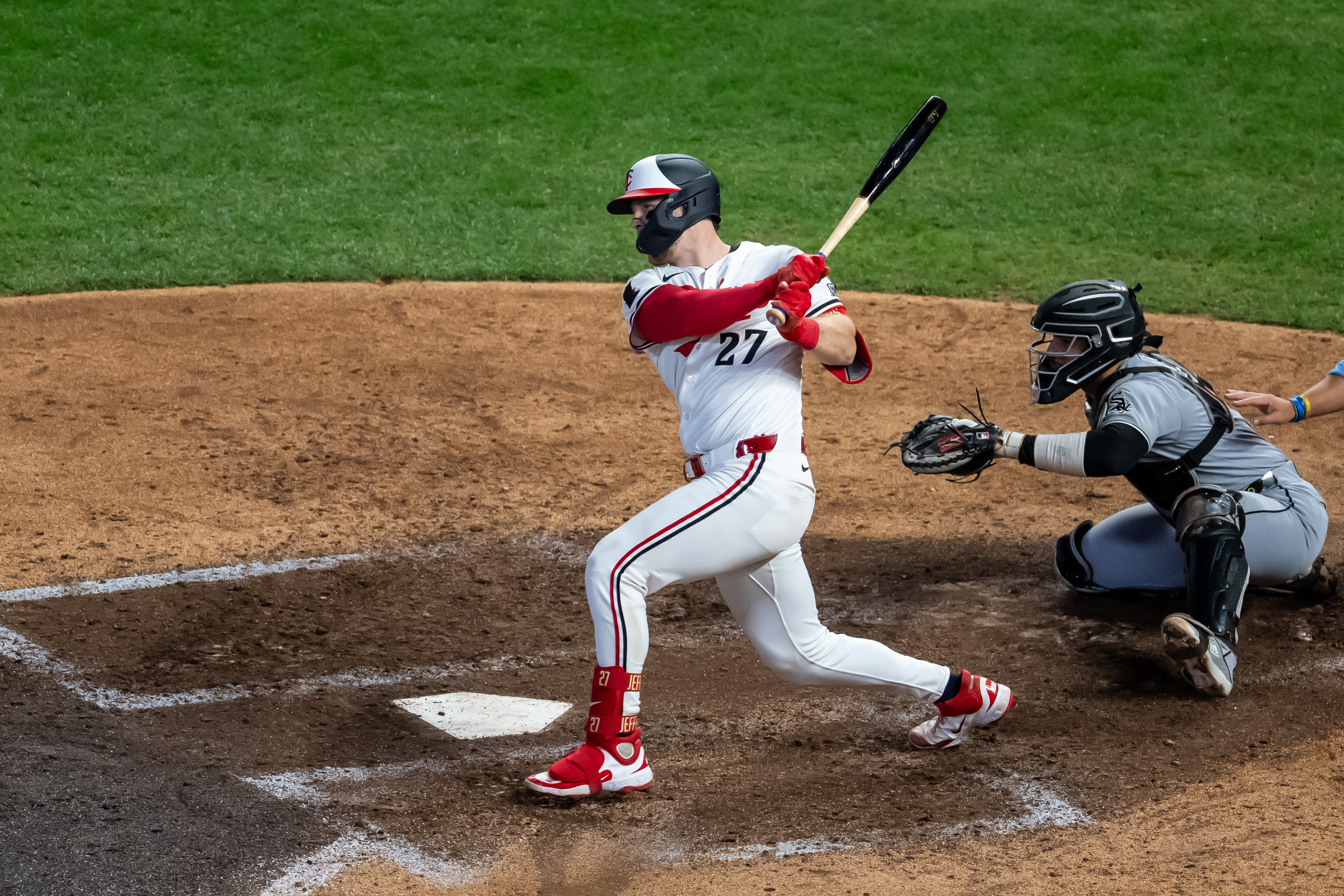 Phillies reportedly identify Plan B catcher amid JT Realmuto standoff